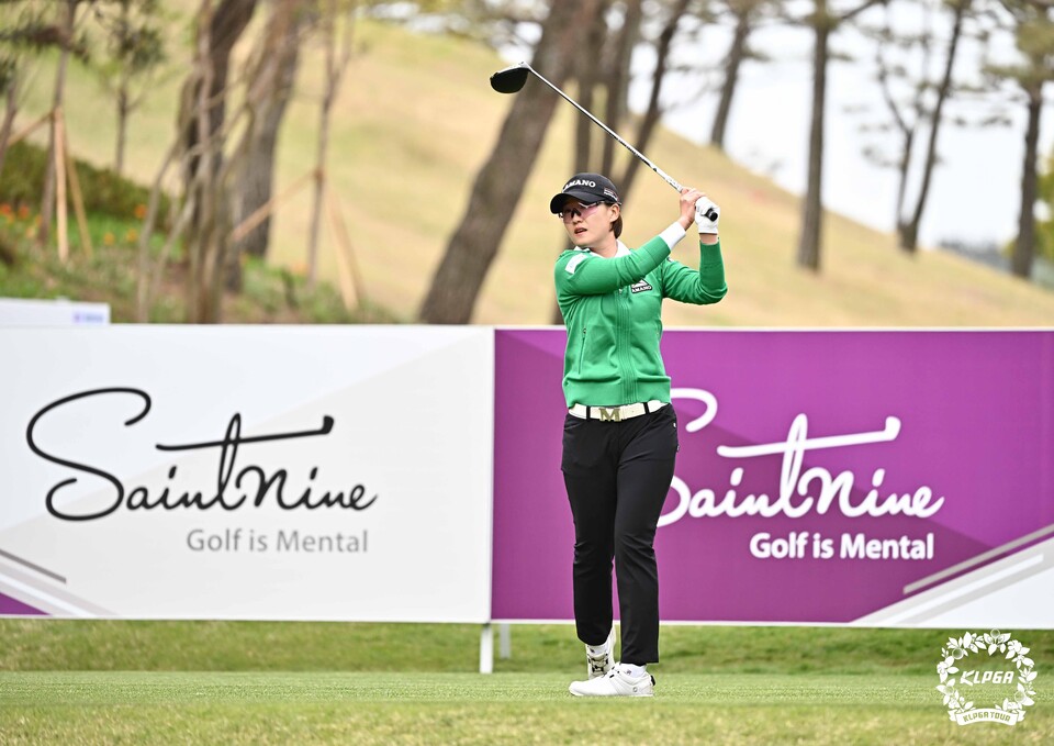 [KLPGA ] 최은우, 우승컵에 '눈물' 담았다... 210전 211기 투어 9년만에 정상 올라