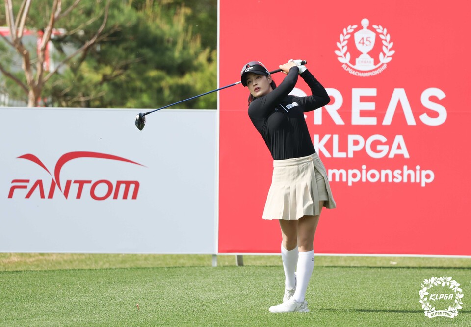 [KLPGA] 박결-방신실-한진선 "활짝 웃었다"...5언더파 공동선두