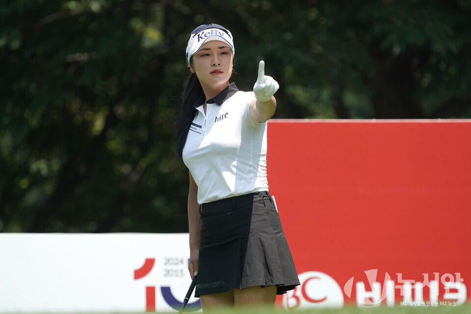 박민지, 3연패 시동...KLPGA투어 BC카드·한경 레이디스컵 2R 2타 차 공동 5위
