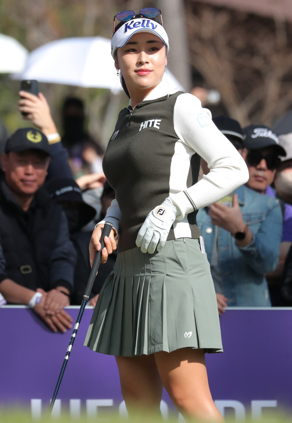 10타 몰아친 윤이나, 수석 '불씨'...LPGA투어 Q시리즈 4R 6타 차 공동 7위