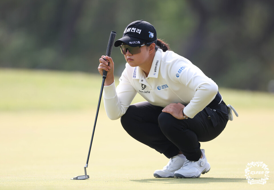 김민주, 2주 연속 우승 시동...KLPGA투어 넥센·세인트나인 마스터즈 첫날 선두와 1타 차 2위