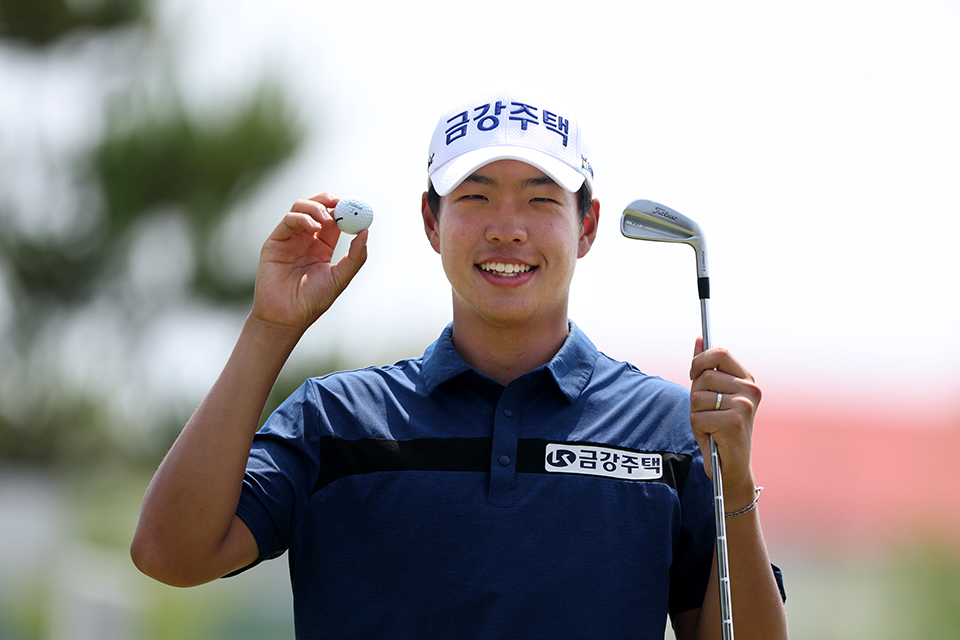 박현서, 17번홀 홀인원 6590만원 벤츠 부상...KPGA 군산CC 오픈 '무빙데이'